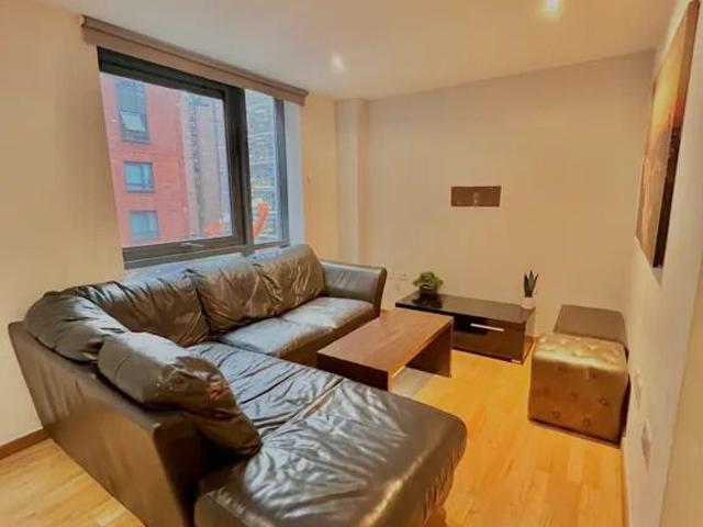 Oldham Street, Liverpool L1, 2 bed flat to rent, £1,300 pcm | PrimeLocation