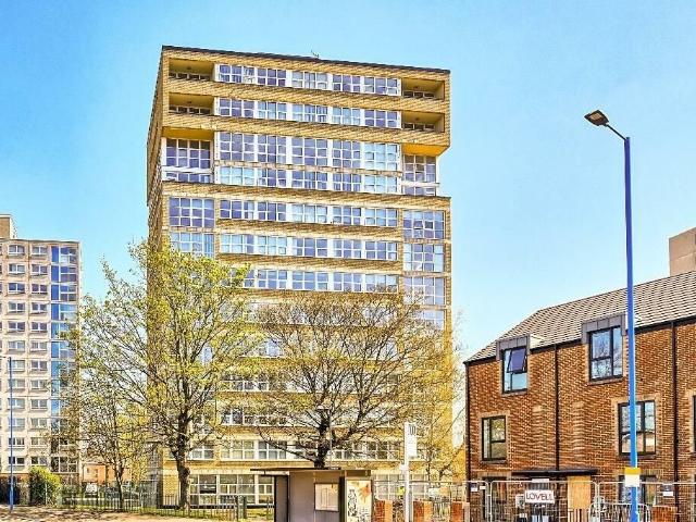 Oldham Road, Manchester M40, Room to rent, £795 pcm | PrimeLocation