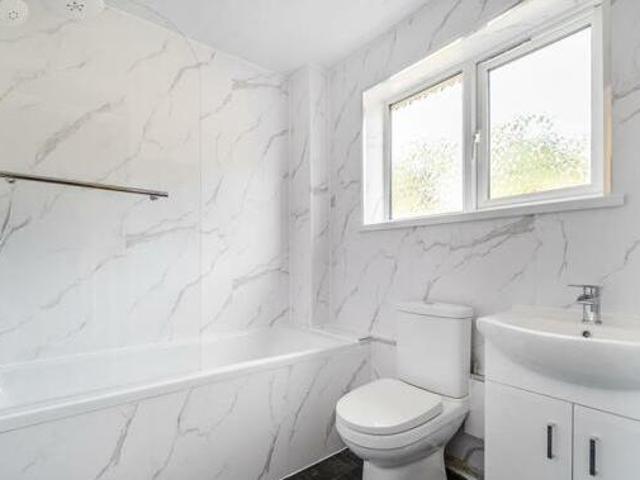 Oldstead, Bracknell, 3 Bedroom Terraced