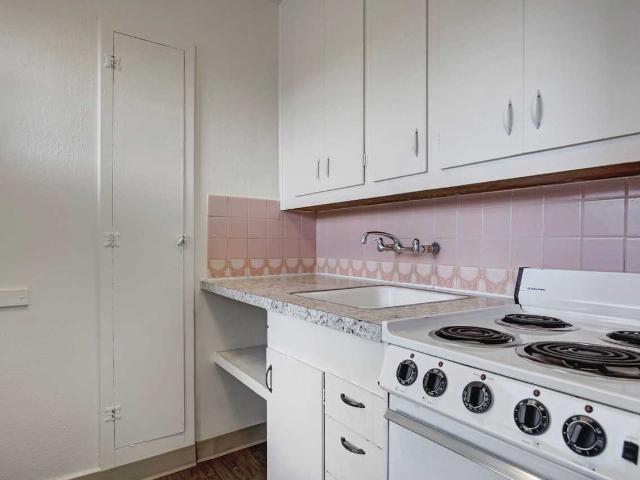 Olive Tower Studio Apartment for Rent at 1624 Boren Ave, Seattle, WA 98101 Central Business District