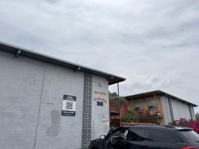 Olive Tree Apartments 2 Bedroom Apartment for Rent at 1841 S Irving Ave, Tucson, AZ 85711 Alvemon Heights