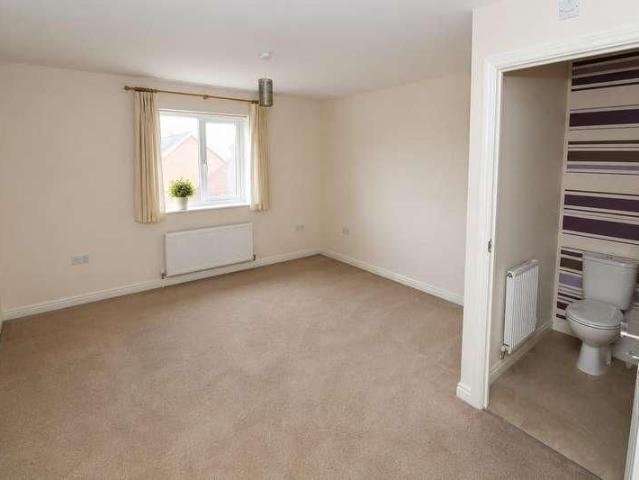 Olive Way, Red Lodge, IP28