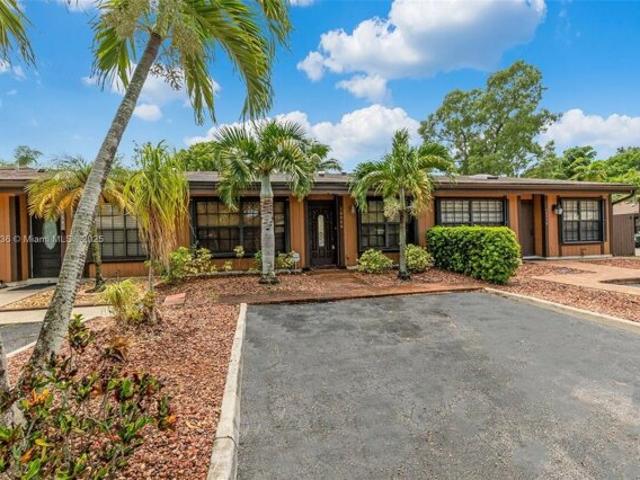 Olive Ave, Pembroke Pines, Home For Sale