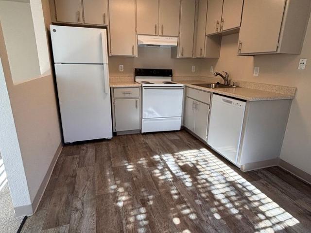 Olive Glen Apartments, in the Heart of Carmichael!