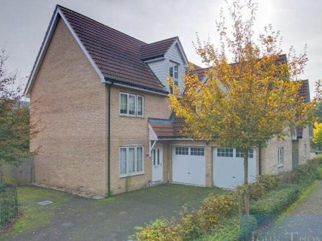 Olive Grove, Chigwell, 6 Bedroom Detached