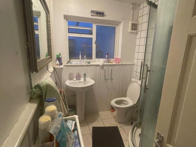 Olive Road, Ealing W5, Room to rent, £750 pcm | PrimeLocation