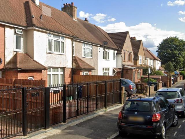Olive Road, Ealing, London 5 bed house to rent £4,650 pcm £1,073 pw
