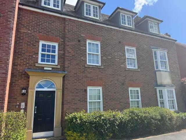 Oliver Close, Kempston MK42, 2 bed flat to rent, £1,100 pcm | PrimeLocation