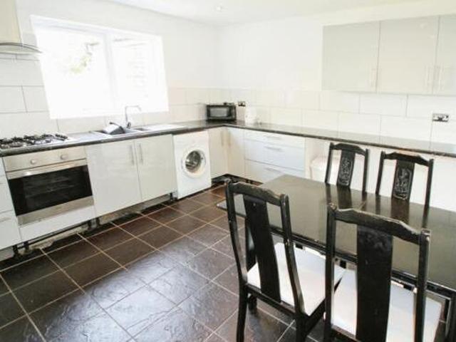 Oliver Close, Nottingham, 4 Bedroom Terraced