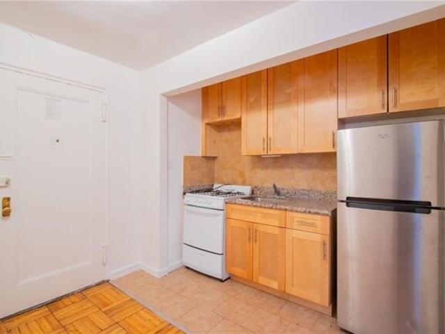 Oliver St Apt D, Brooklyn, Property For Sale