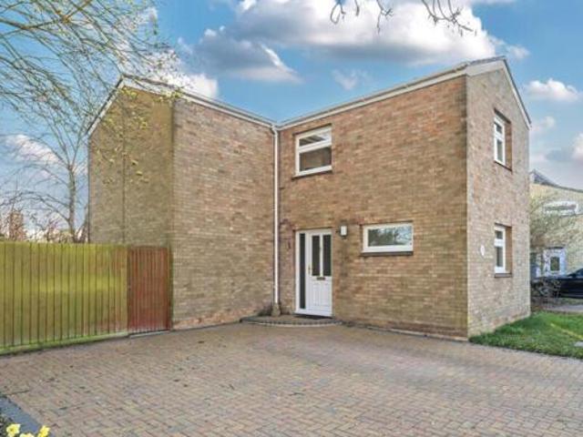 Oliver Road, Bury St. Edmunds, 3 Bedroom Detached
