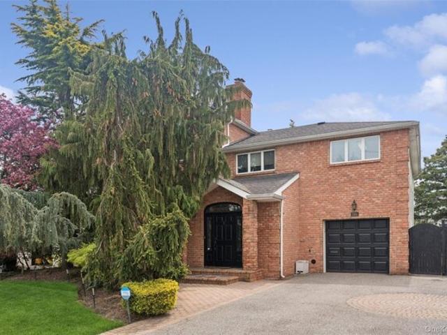 Oliver Way, Merrick, Home For Sale
