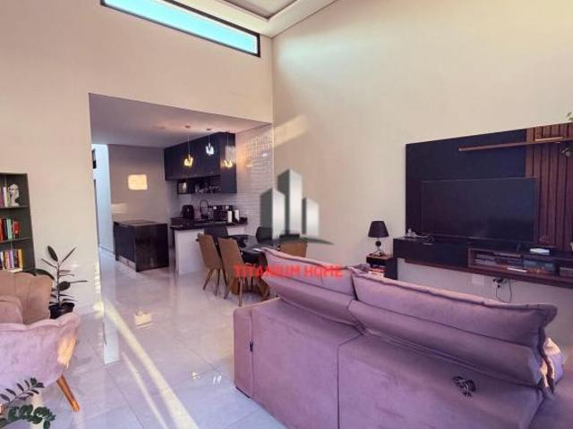 Olivio Franceschini Casa de 3 Suites e Piscina no Condomínio Olivio Franceschini