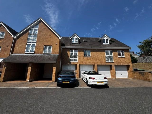 Olivia Close, Corfe Mullen, Wimborne 2 bed terraced house to rent £1,375 pcm £317 pw