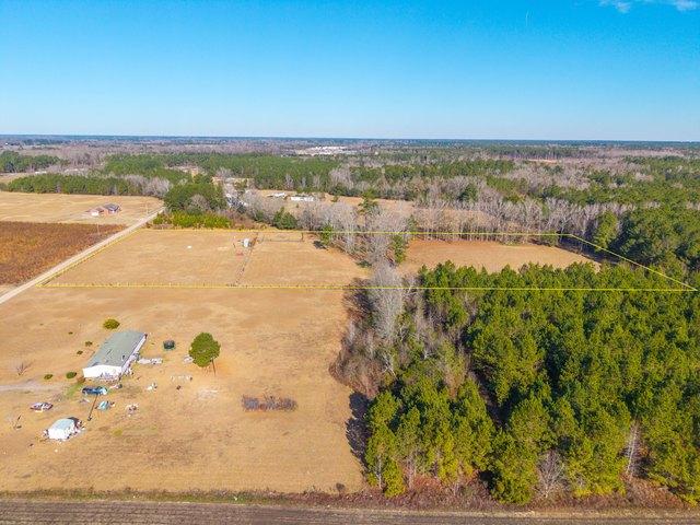 Olin Rd, Summerton, SC 29148