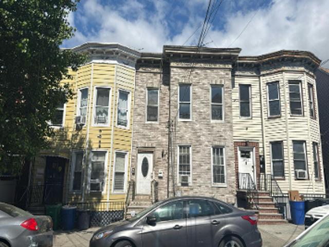 Olinville Ave