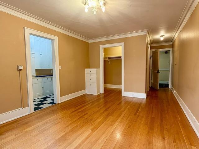 Olympic Arms / Grayson Studio Apartment for Rent at 201 201 & 209 W Olympic Pl, Seattle, WA 98119 West Queen Anne