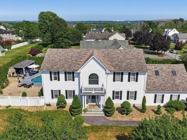 Olympic Rd, Somerset, Home For Sale