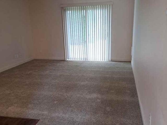 Olympic View Apartments 2 Bedroom Apartment for Rent at 5716 N 33rd St, Tacoma, WA 98407 West End