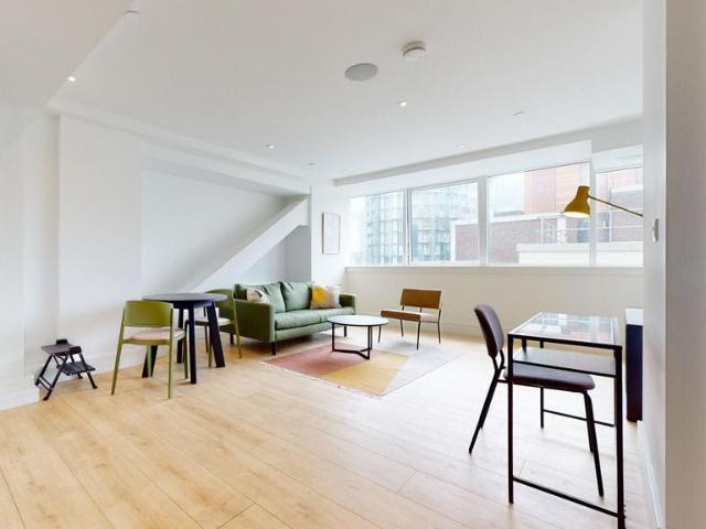 Olympic Way 1 bed flat to rent £1,995 pcm £460 pw