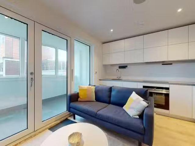 Olympic Way 1 bed flat £1,995 pcm £460 pw