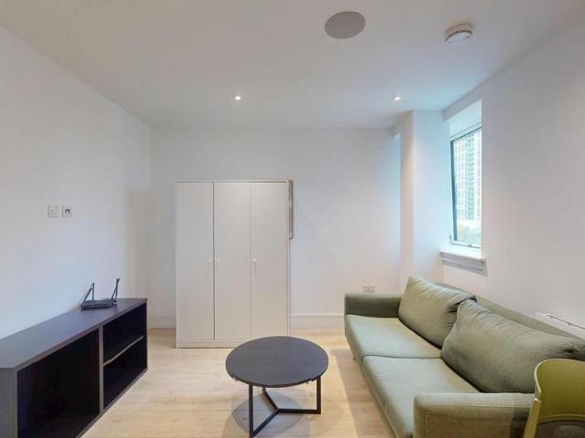 Olympic Way, Wembley HA9 1 bed flat to rent £1,942 pcm £448 pw