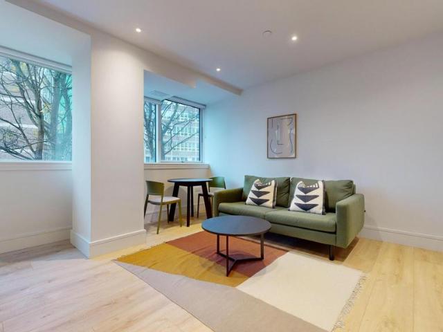 Olympic Way, Wembley HA9 Studio to rent £1,695 pcm £391 pw