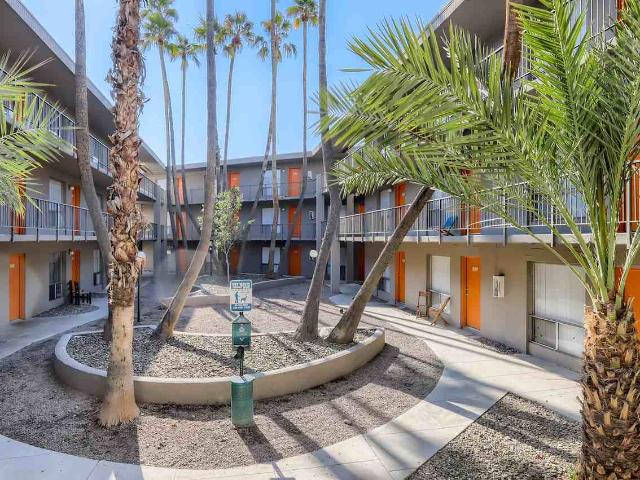 Omnia on Thomas 1 Bedroom Apartment for Rent at 1645 E Thomas Rd, Phoenix, AZ 85016