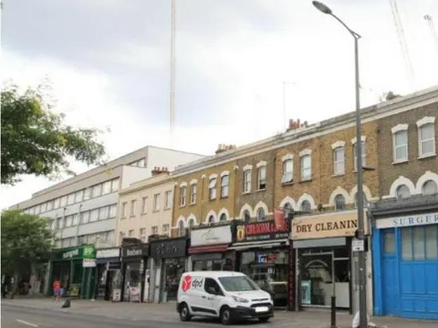 Omar Dry Cleaning, Walworth Road, London, SE17 1RL, United Kingdom | 3 bed apartment for rent #166343903 | Rentberry