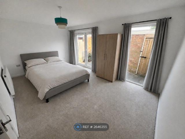 Ombersley Close, Redditch B98, Room to rent, £610 pcm | PrimeLocation
