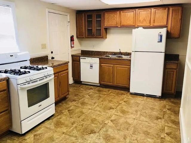On Campus House, Low Price