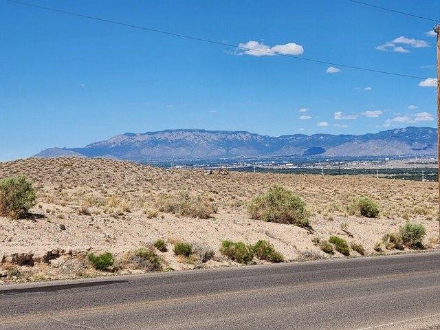 On Pajarito Rd SW, Albuquerque, NM 87121