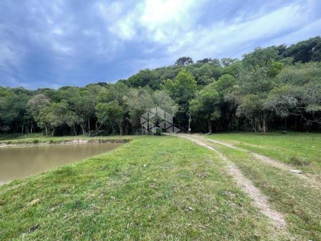 Onde o Horizonte se Encontra com a Paz:, a 12km de Bento
