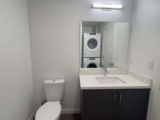 Ondine Studio Apartment for Rent at 2210 Eastlake Ave E, Seattle, WA 98102 Eastlake