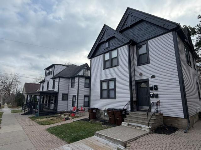 ONE11 YPSILANTI PARK 1 Bedroom Apartment for Rent at 701 701 705 EMMET ST, Ypsilanti, MI 48197