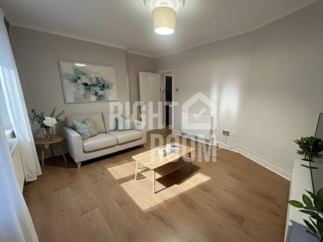 One/Two Bed Flat, Brook House, Cranleigh Street, London NW1 1NU