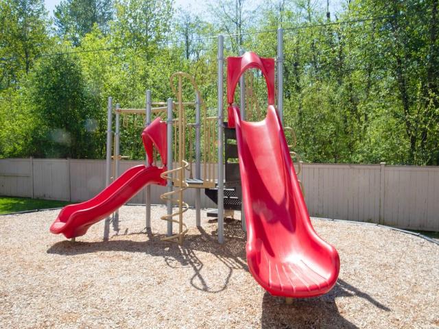 One Canyon Place 3 Bedroom Apartment for Rent at 11619 Canyon Rd E, Puyallup, WA 98373