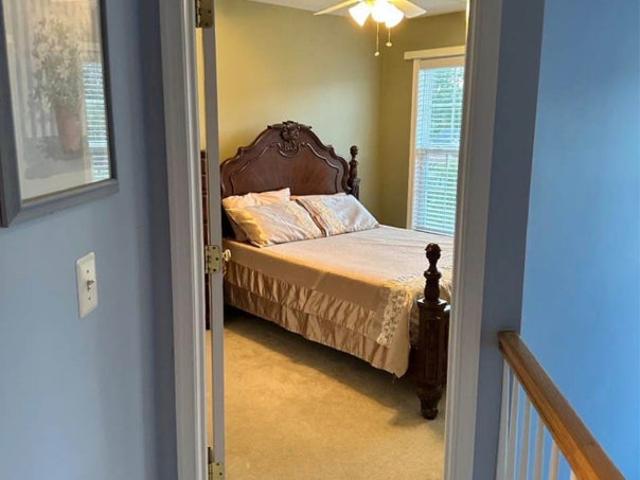 One bed one bath available