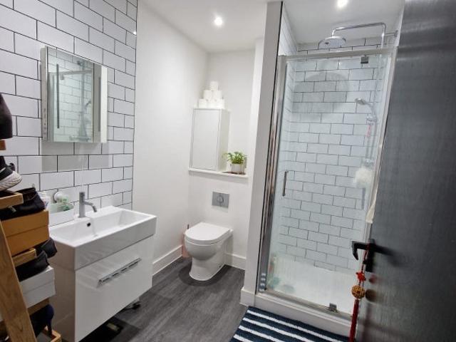 One bed apartment in city centre short let