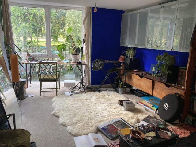 One Bed Apartment on Victoria Park for rent