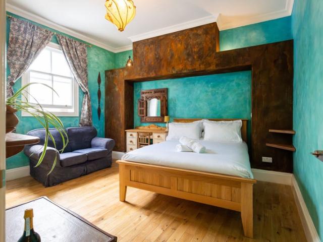 One bed flat, 2min beach