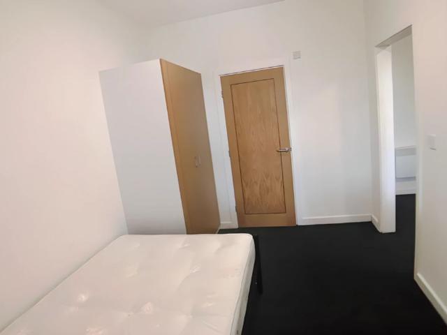 One Bed Flat