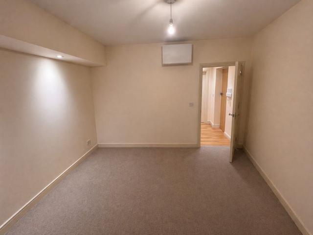 One bed flat on St Clements street