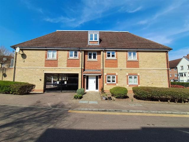One Bed, Wellsfield, Bushey WD23, 1 bed property to rent, £1,450 pcm | PrimeLocation