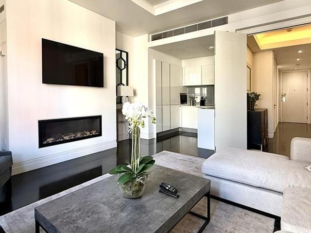 One Bedroom To Let On Green Street W1 1 bed flat to rent £8,667 pcm £2,000 pw
