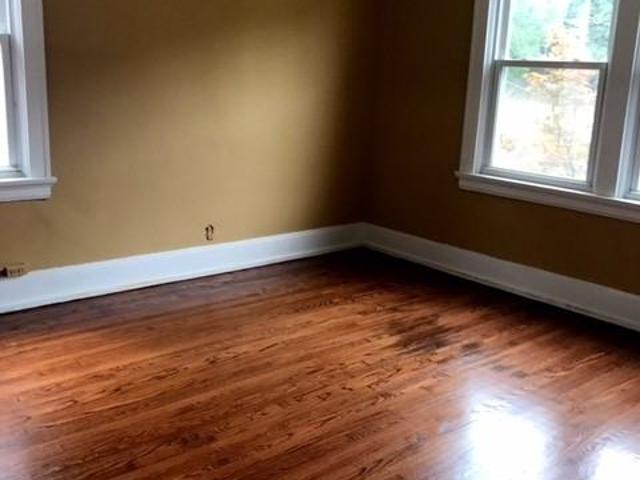 One Bedroom Unit Available in Walnut Hills Heat and Water Included 1 Bedroom Apartment for Rent at 3096 Gilbert Ave, Cincinnati, OH 45206 Walnut Hills