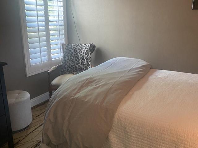 One bedroom unit townhome in Calabasas