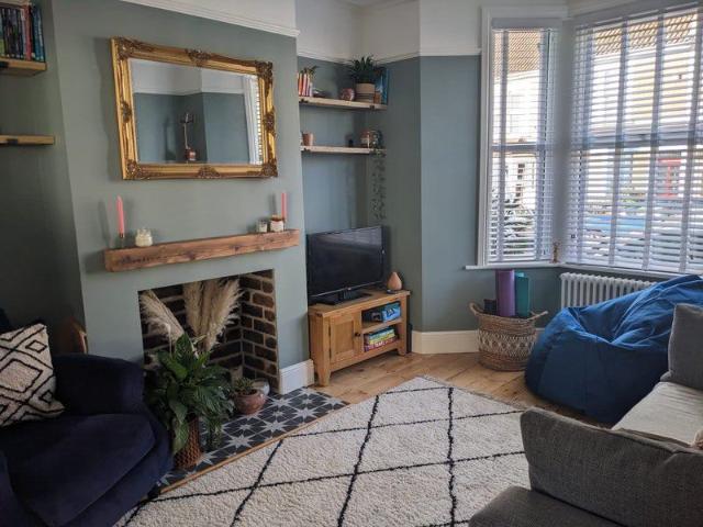 One bedroom Victorian house for short term let