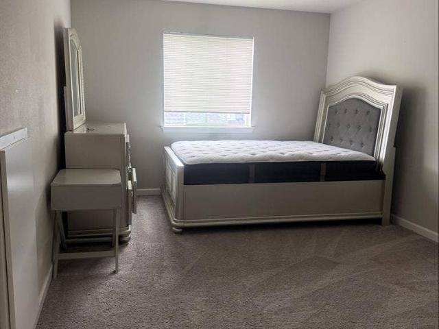 One bedroom and bathroom available