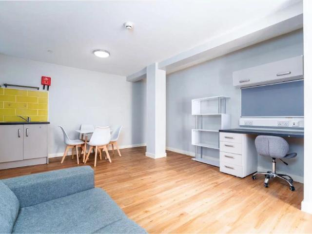 One Bedroom Apartment